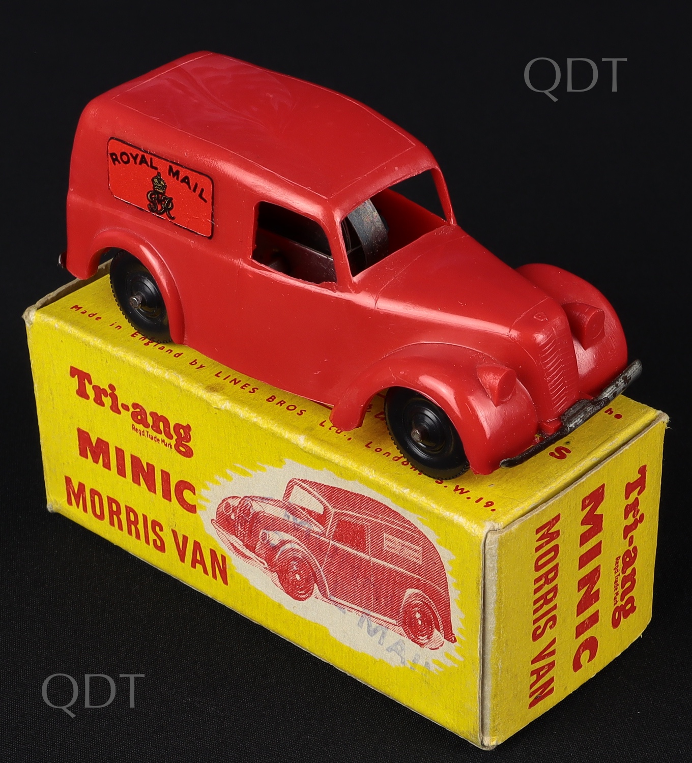 Tri-ang Minic Models 96M Morris Van 'ROYAL MAIL' - QDT