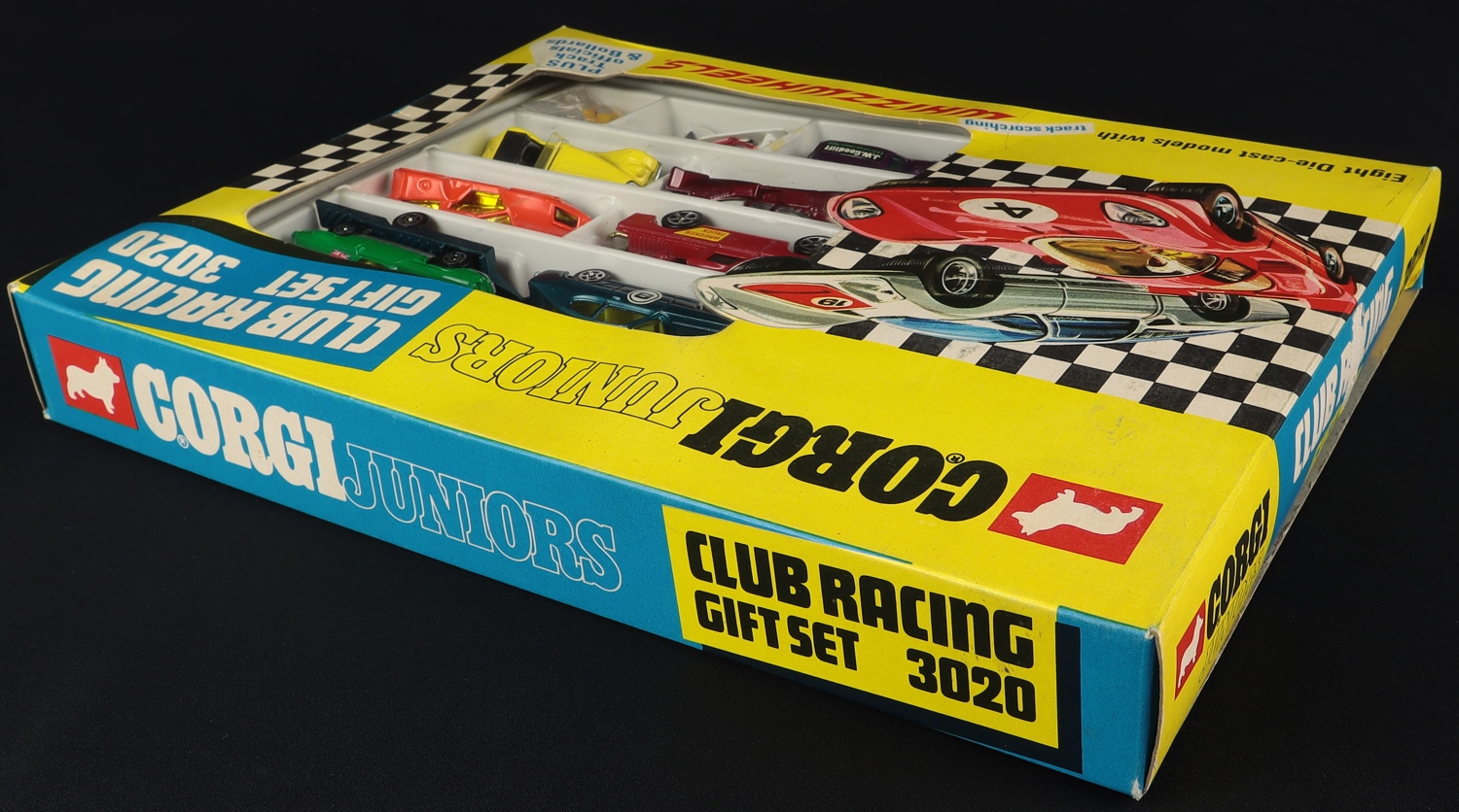 Corgi Juniors Gift Set 3020 Club Racing - QDT
