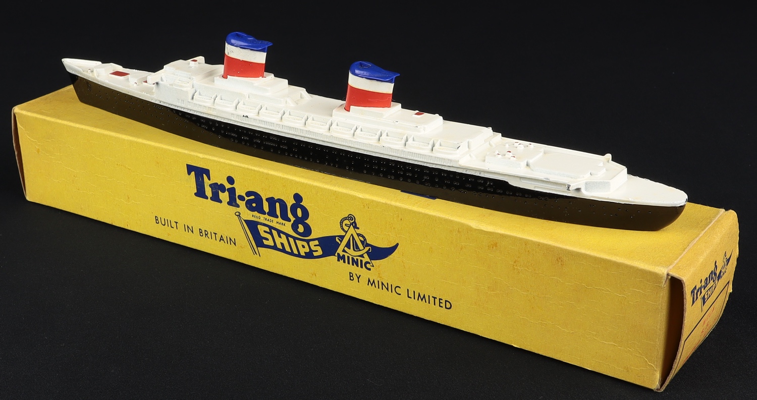 Tri-ang Ships (Minic) Waterline Models M704 S.S. United States - QDT