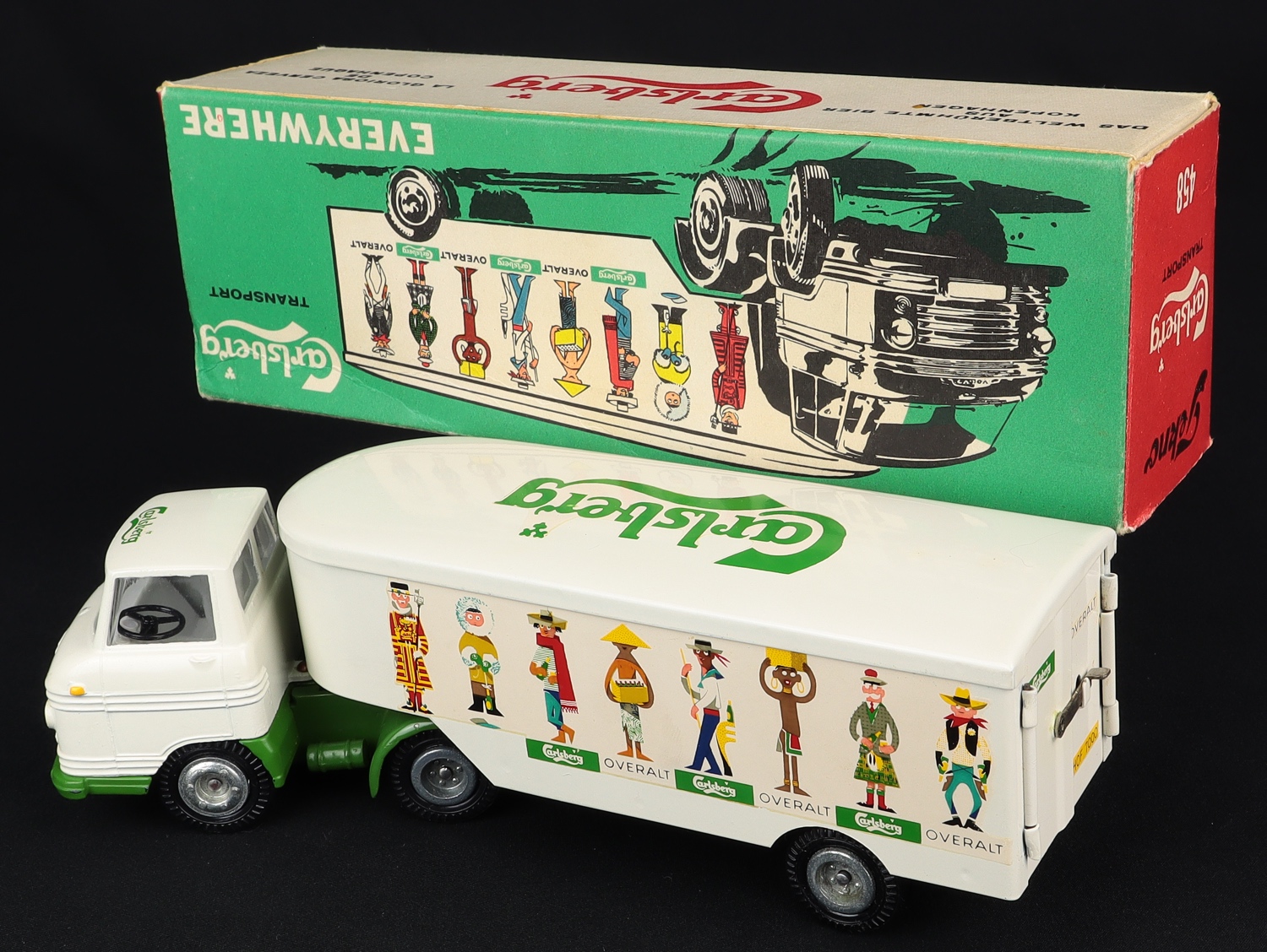 Tekno Models 458 Carlsberg Volvo Truck - QDT