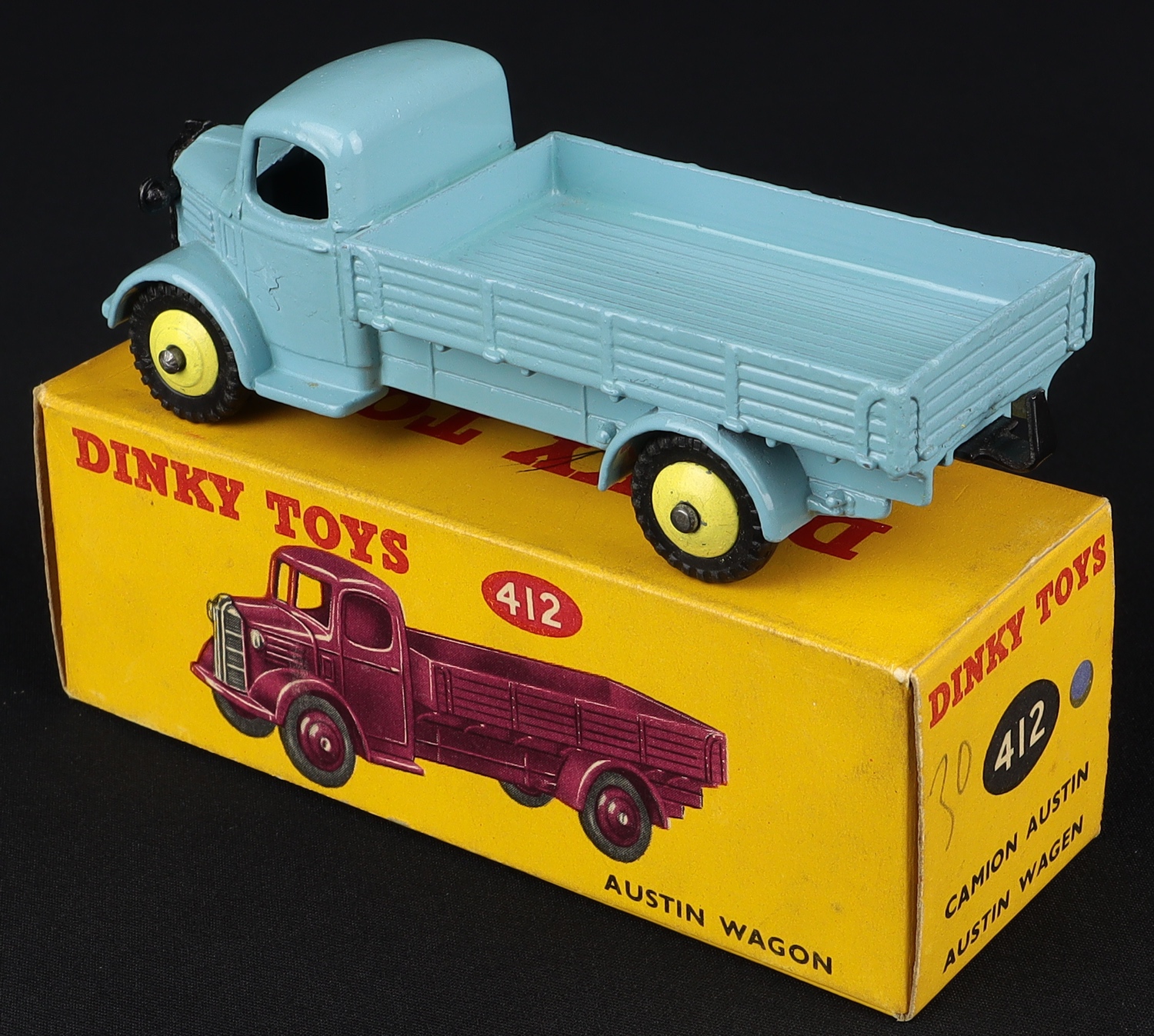 Dinky Toys 412 Austin Wagon - QDT